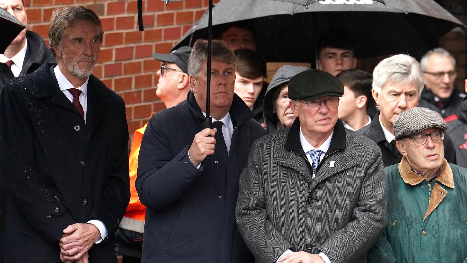 Sir Jim Ratcliffe joins former Manchester United players in ... Sir Jim Ratcliffe joins former Manchester United players in ...