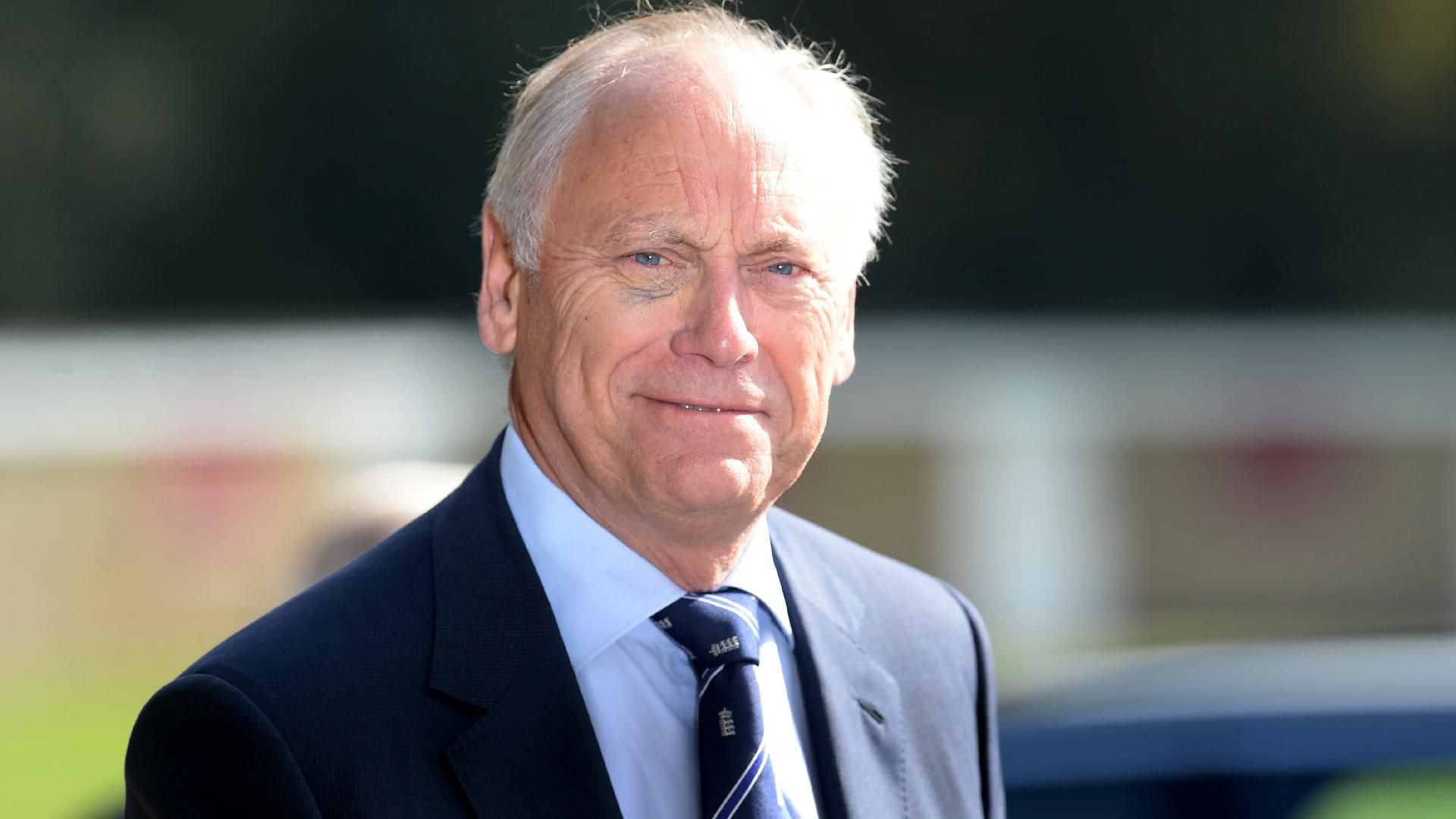 Colin Graves acknowledges racism at Yorkshire, apologizes, and nears a ...